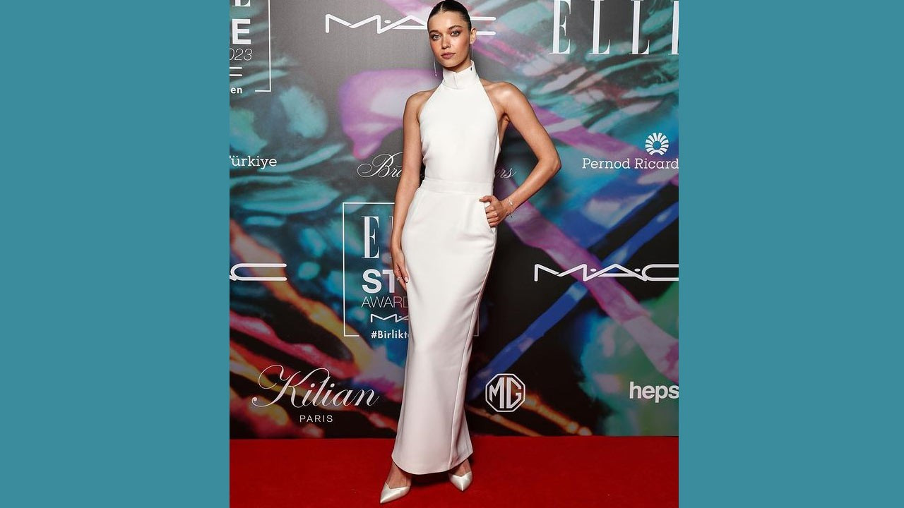 Afra Saraçoğlu'nun ELLE STYLE AWARDS 2023'te giydiği elbise nereden?