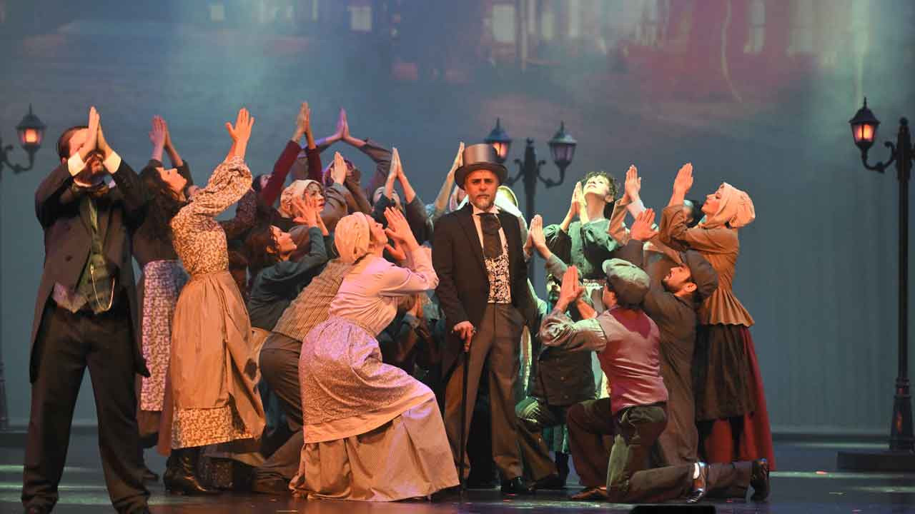 ‘JEKYLL & HYDE’ müzikali için yeni tarihler açıklandı